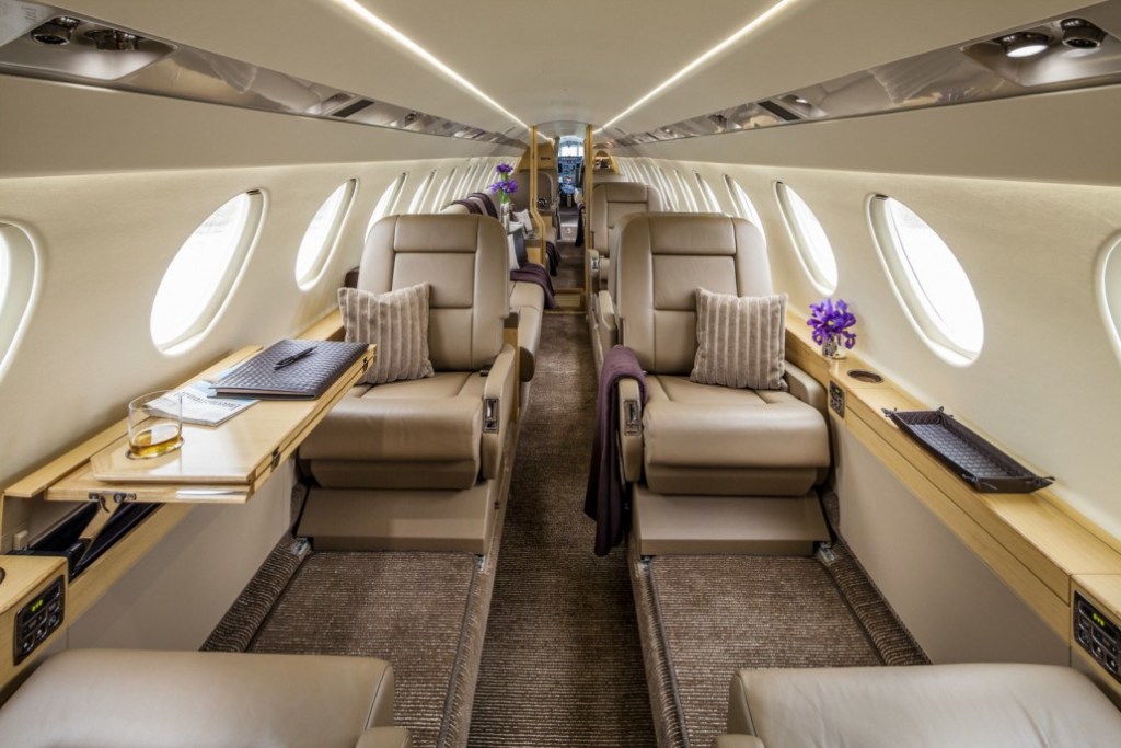 Private Jet Charter Super Midsize Jets
